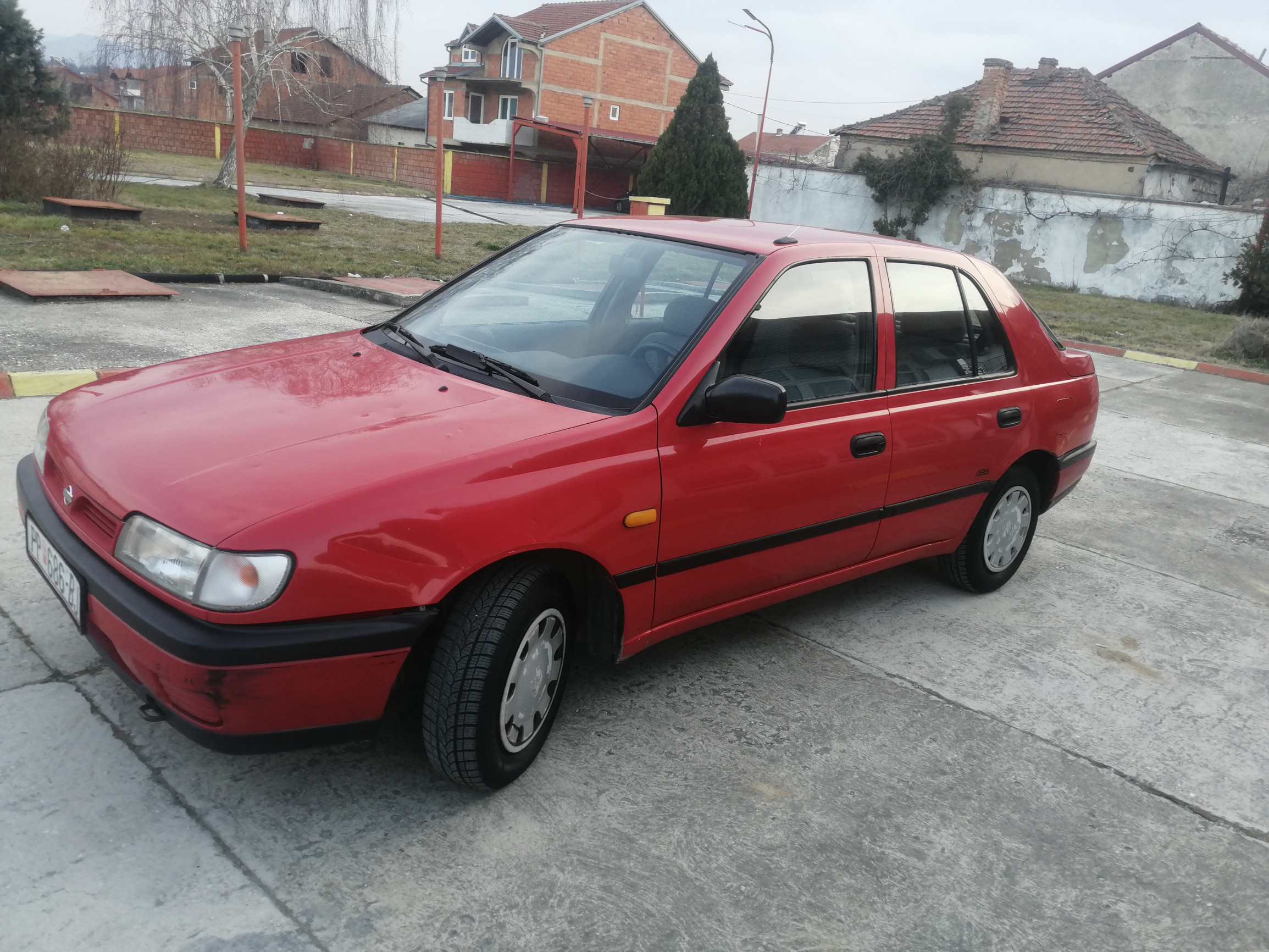 1995 Nissan Sunny 2.0 D 75 hp - vozi.com