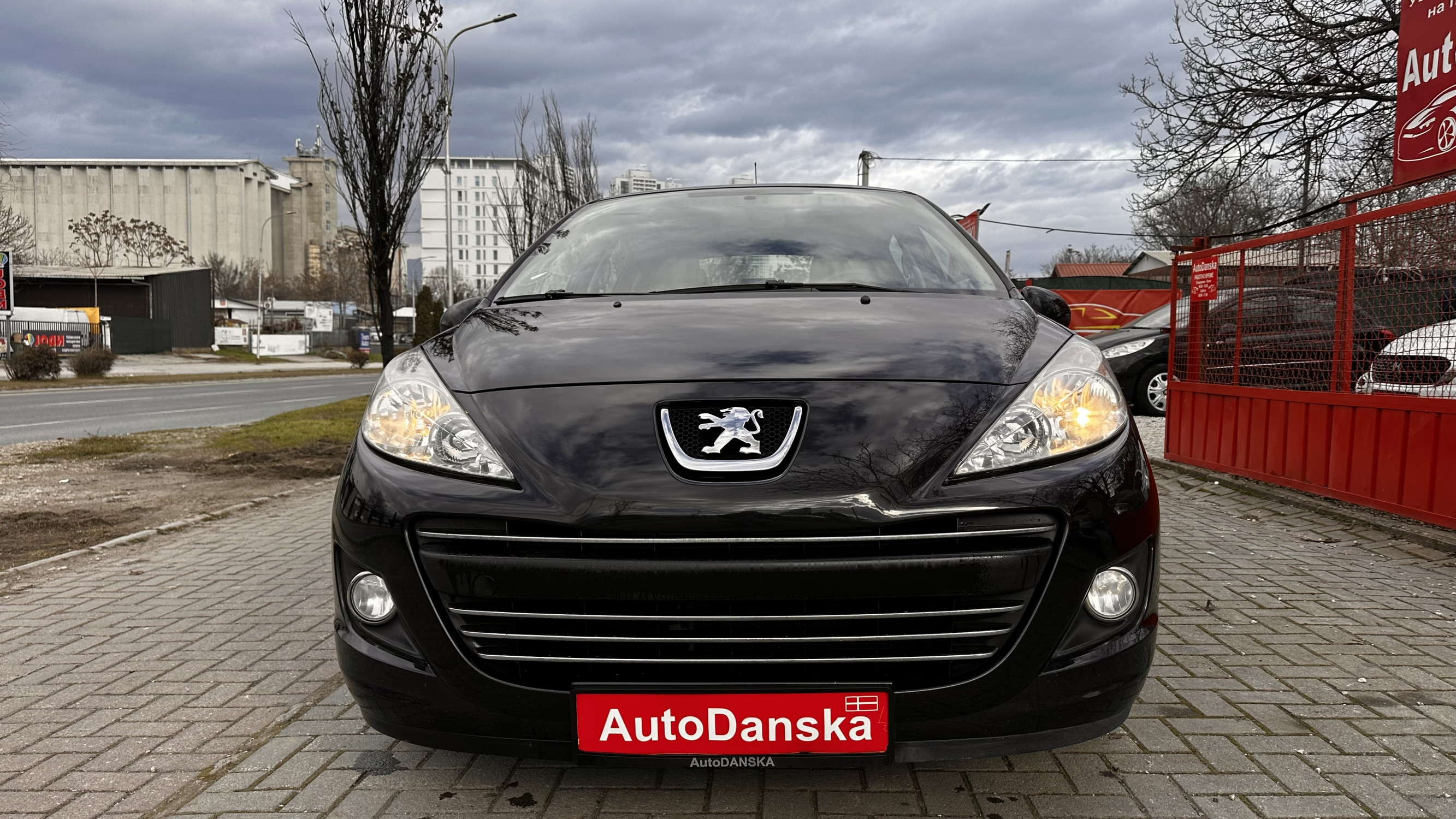 2010 Peugeot 207 1.4 HDi 68 hp - vozi.com