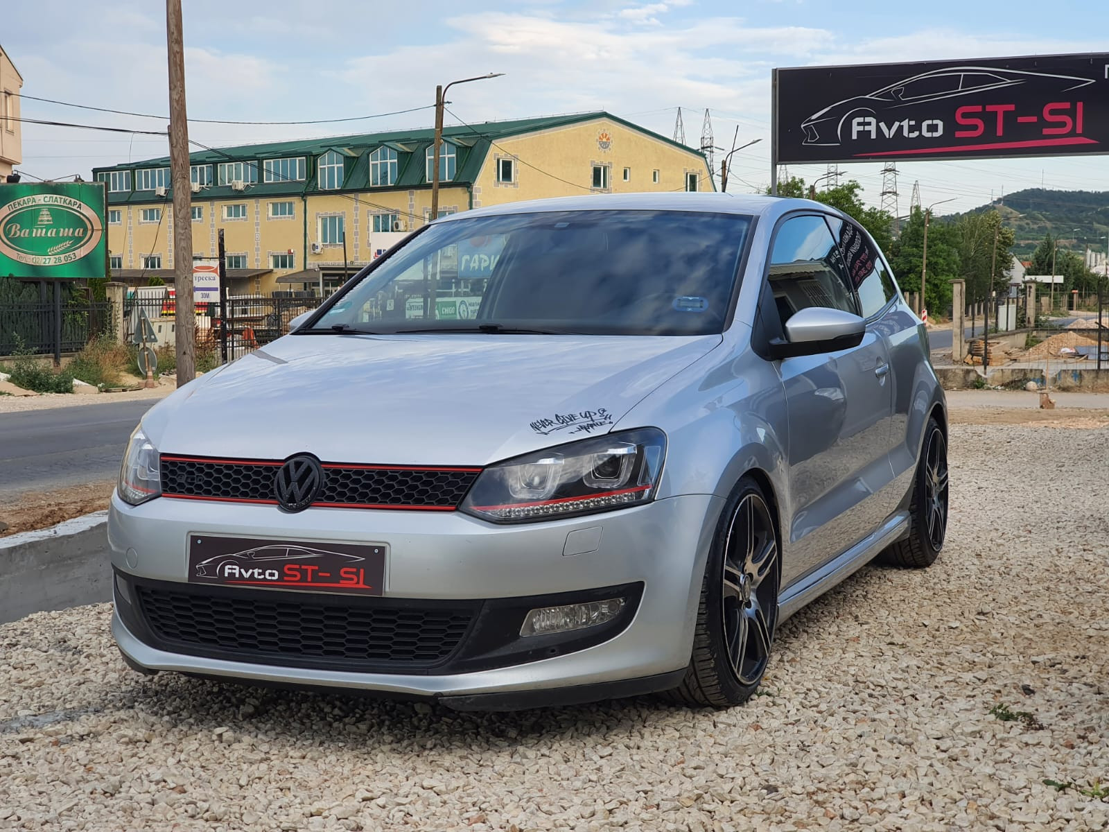 2012 Volkswagen Polo 1.2 TDI 75 hp - vozi.com